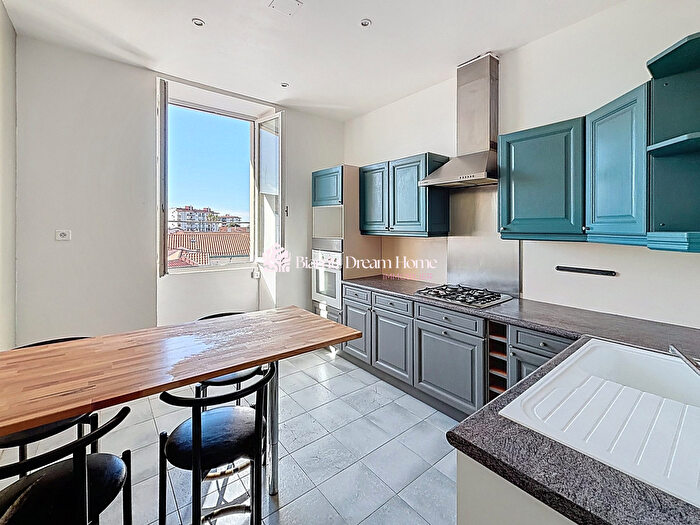 Appartement à vendre - Biarritz, Saint-Martin, Lahouze, Verdun - 3 pièces - 2 chambres