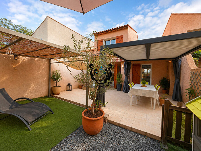 Roquebrune-sur-Argens, Village - Maison 4 pièces à vendre