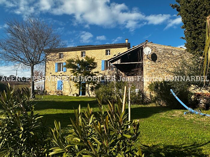 Maison à vendre - Taulignan - 5 pièces - 4 chambres