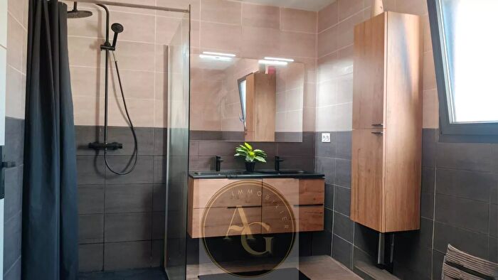 Maison à vendre - Peyrens - 4 pièces - 3 chambres