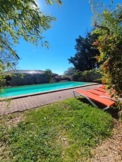 Maison à vendre - Nojals-et-Clotte - 13 pièces - 8 chambres