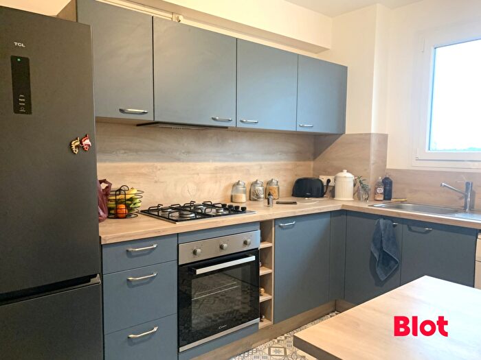 Appartement à louer - Fougères - 3 pièces - 2 chambres