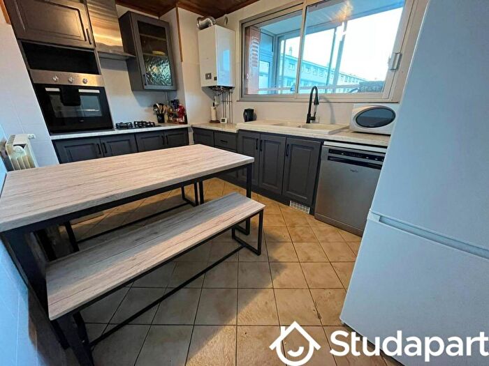 Appartement à louer - Allies-Clos dOr, Grenoble - 1 pièce - 1 chambre