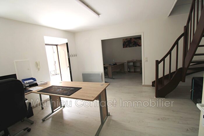 Appartement à louer - Nîmes, Feuchères - 4 pièces - 2 chambres