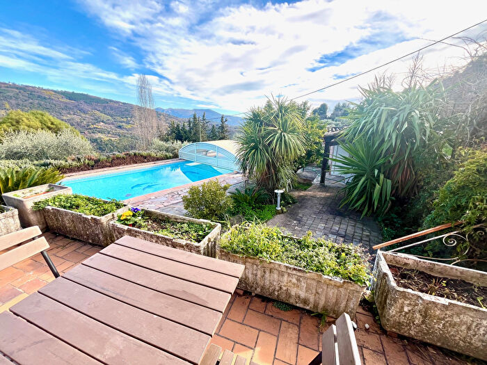 Maison à vendre - Bendejun - 6 pièces - 4 chambres