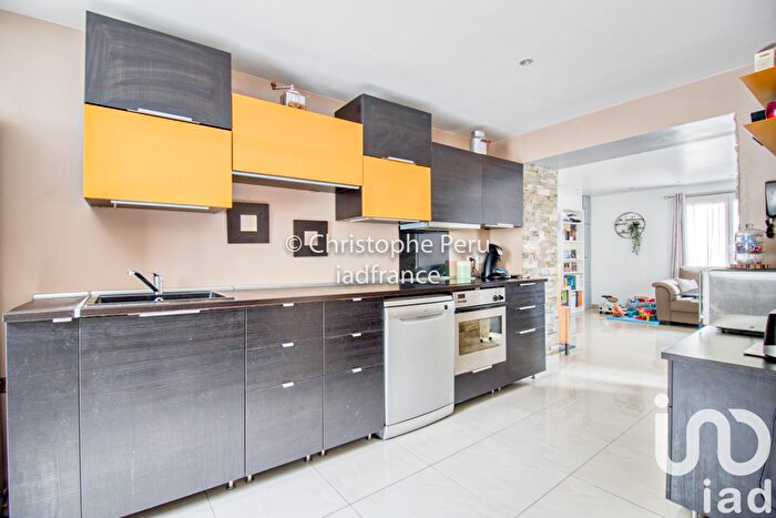 Maison à vendre - Saint-Ouen-lAumône, Centre-ville, Prairie - 4 pièces - 3 chambres