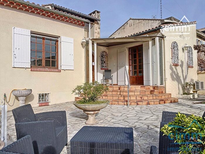 Maison à louer - Caromb - 5 pièces - 4 chambres