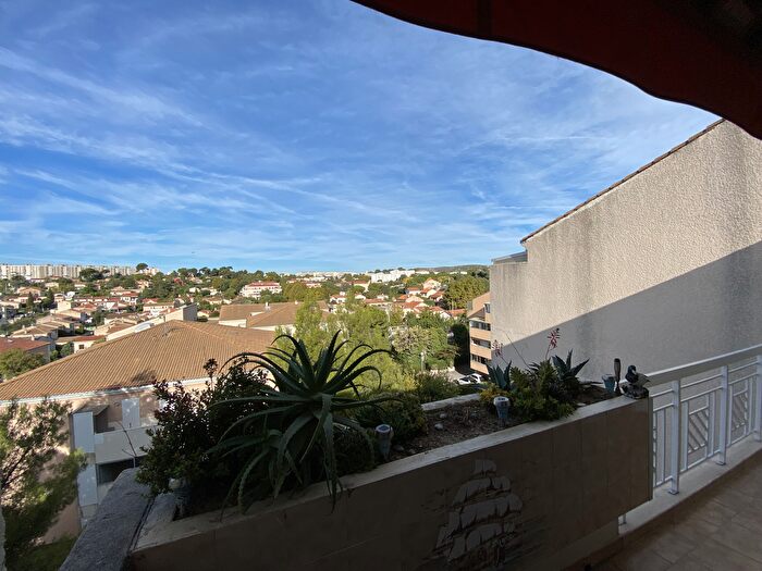 Appartement à vendre - Marseille e , Saint-Jérome - 3 pièces - 2 chambres