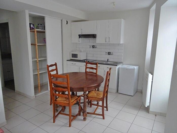 Appartement à louer - Thouars - 2 pièces - 1 chambre