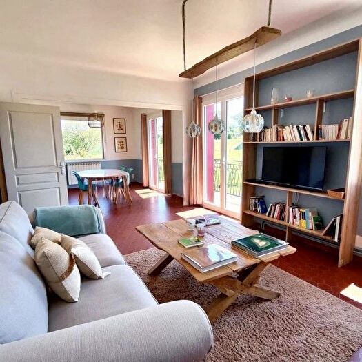 Maison à vendre - Saint-Palais - 12 pièces - 8 chambres