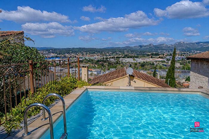 Maison à vendre - Marseille e , La Barasse - 5 pièces - 3 chambres