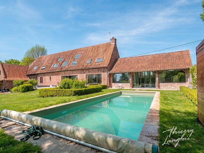 Bachy : Maison 12 pièces à louer