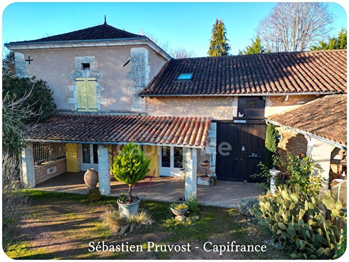 Maison à vendre - Champagnac-de-Belair - 5 pièces - 3 chambres