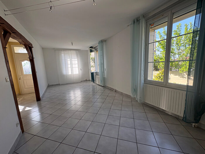 Maison à vendre - Cholet - 5 pièces - 3 chambres