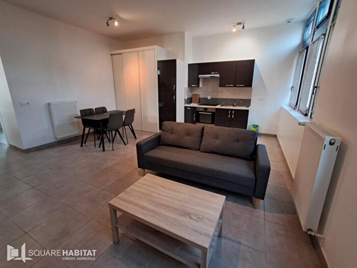 Appartement 2 pièces à Lesneven, à louer