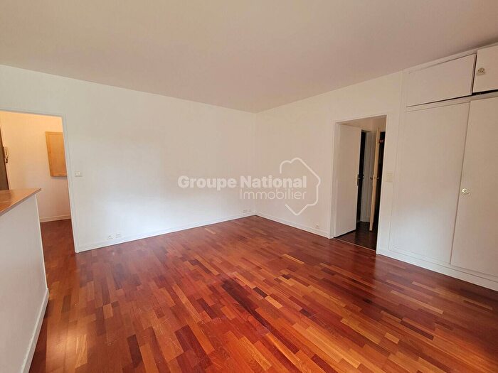 Appartement à louer - Montreuil, Versailles - 2 pièces - 1 chambre