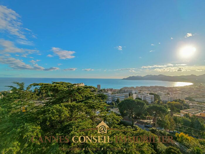 Maison à vendre - Cannes, Croix des Gardes - 4 pièces - 3 chambres