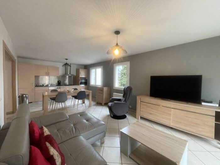 Appartement à louer - Cran-Gevrier - 4 pièces - 3 chambres