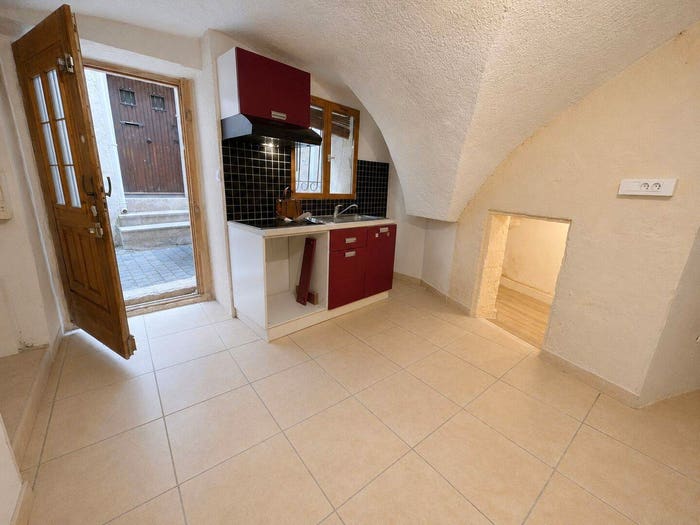 Nord, Poussan : Appartement 1 pièce à louer
