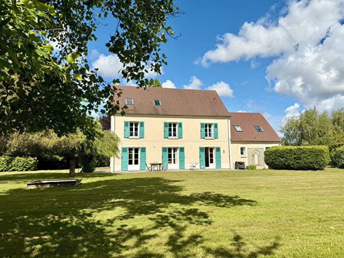 Maison 9 pièces à Chailly-en-Bière, à vendre