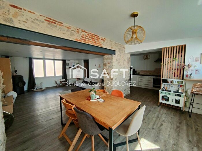 Les Herbiers, Donjon - Maison 5 pièces à vendre