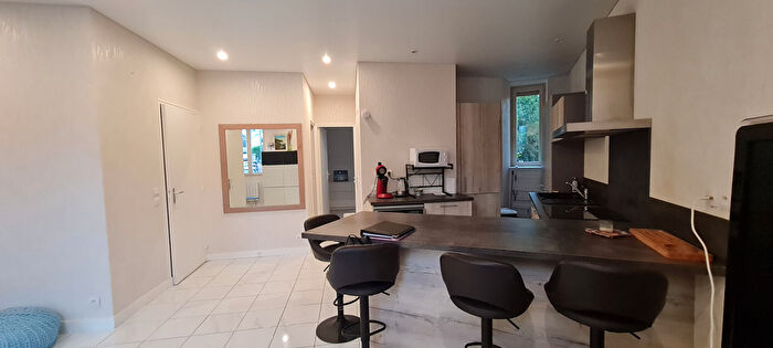 Appartement à louer - Dijon, Montagne Sainte-Anne - 3 pièces - 2 chambres