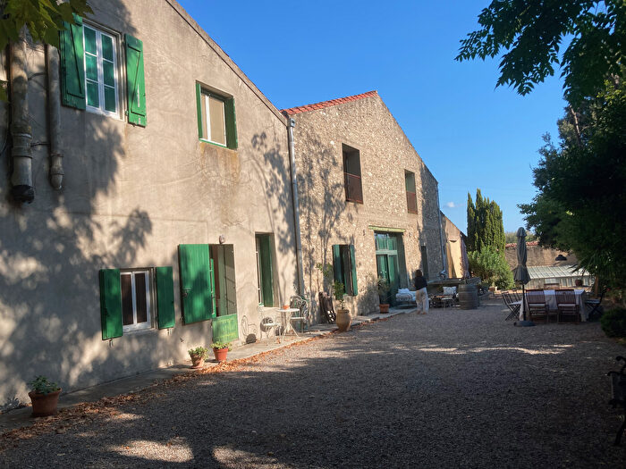 Maison à vendre - Ouveillan - 12 pièces - 8 chambres