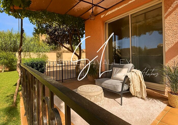 Maison à vendre - Clarensac - 6 pièces - 4 chambres