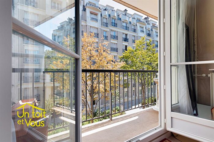 Appartement 2 pièces à vendre à Paris 18ème, Grandes Carrières, Clichy