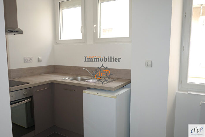 Appartement à louer - Saint-Affrique - 2 pièces - 1 chambre