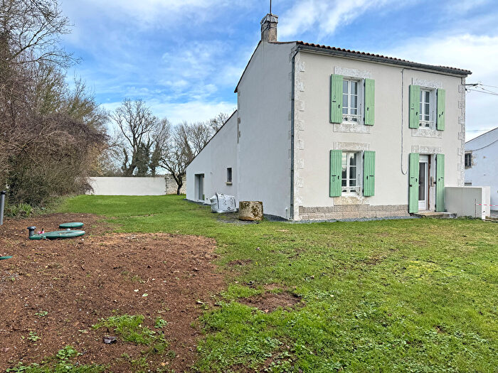 Maison à vendre - Vouhé - 4 pièces - 3 chambres