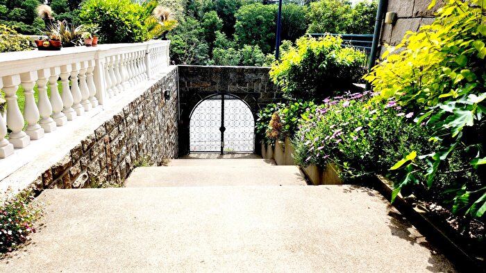 Appartement à vendre - Saint-Brieuc, Centre-ville, Saint-Michel, Le Légué, Notre-Dame - 4 pièces - 2 chambres