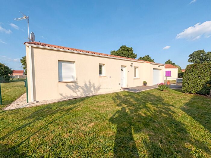 Maison 4 pièces à Sainte-Cécile, à vendre