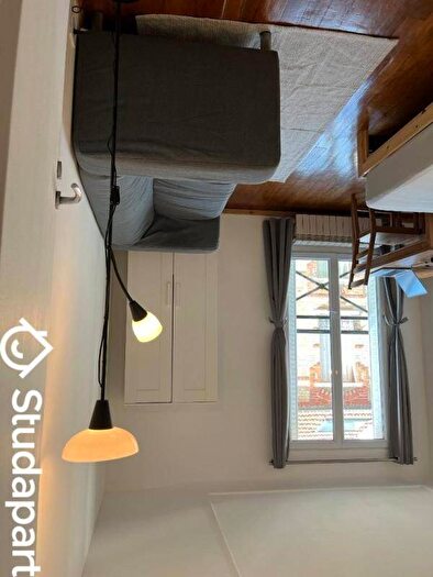 Appartement 1 pièce à louer - Hôtel de Ville, Courbevoie