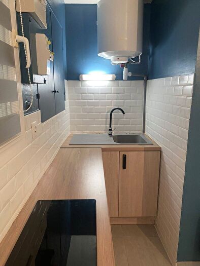 Appartement à louer - Centre Ville-Stalingrad, Alès - 1 pièce