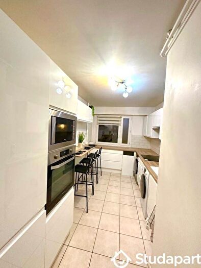 Appartement à louer - Parc Aux Lievres, Évry-Courcouronnes - 1 pièce - 1 chambre