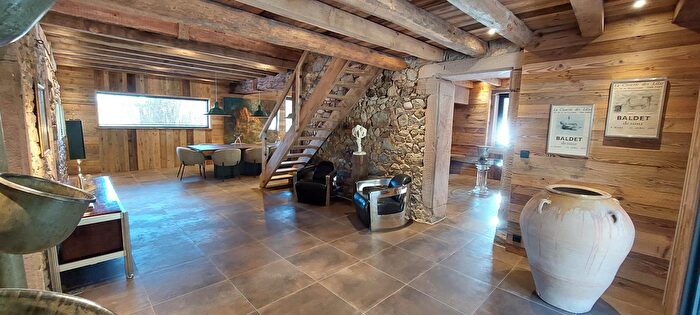 Maison à vendre - Saint-Nabord - 8 pièces - 5 chambres