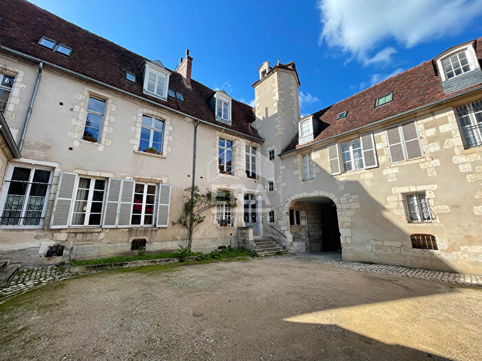 Appartement 4 pièces à Bourges, Centre-ville, Charlet, Lahitolle, Pignoux, Sembat, à vendre