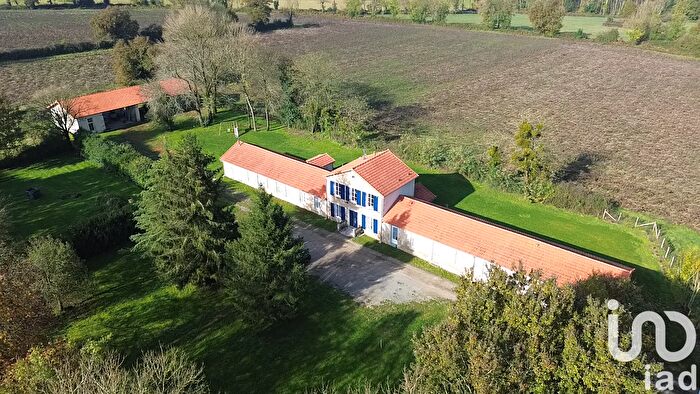 Maison à vendre - Reffannes - 8 pièces - 6 chambres