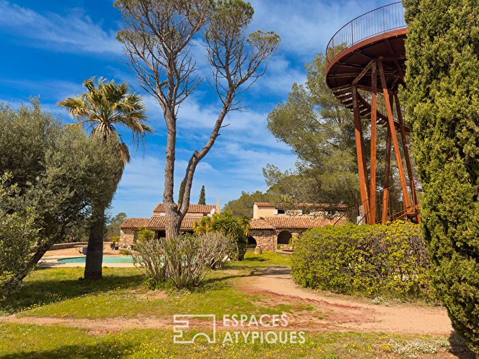 Maison à vendre - Fréjus, La Tour de Mare - 12 pièces - 7 chambres