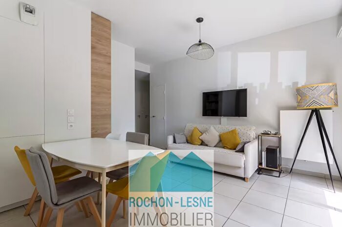 Appartement à louer - Lyon e , Vaise, Rochecardon - 2 pièces - 1 chambre