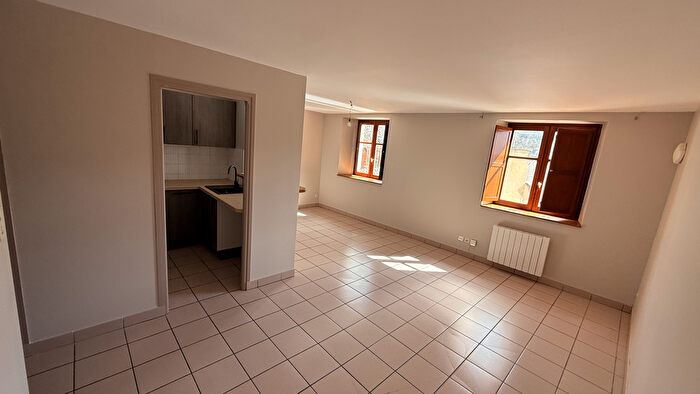 Appartement à louer - Saint-Côme-dOlt - 2 pièces - 2 chambres