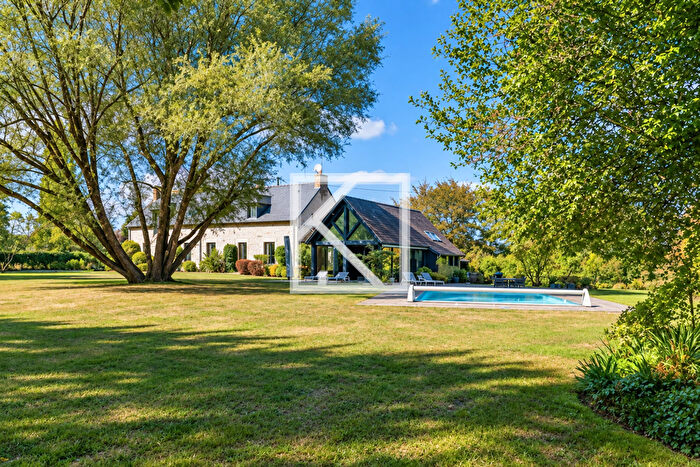 Pruillé-le-Chétif : Maison 9 pièces à vendre