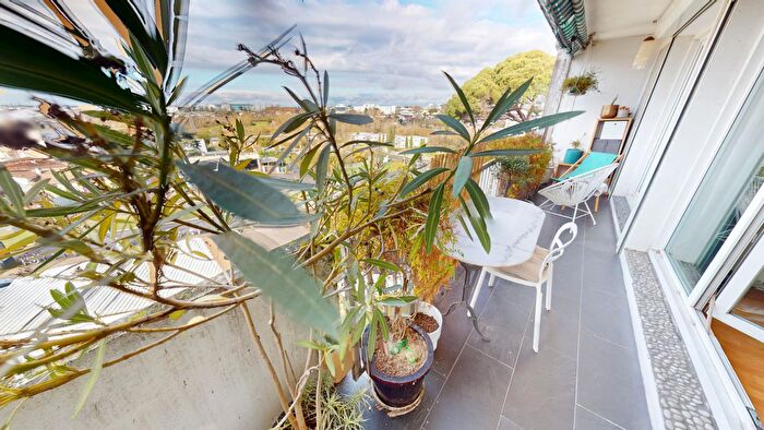 Appartement à vendre - Toulouse, Ancély, Arènes romaines - 3 pièces - 2 chambres