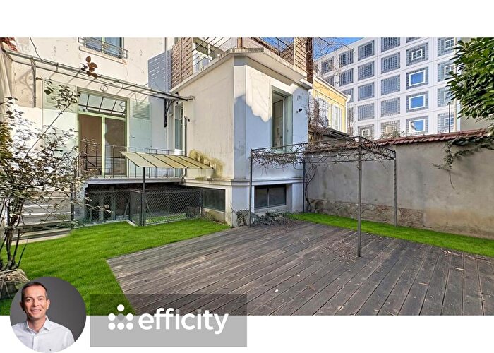 Appartement à vendre - Vichy, Thermal - 4 pièces - 3 chambres