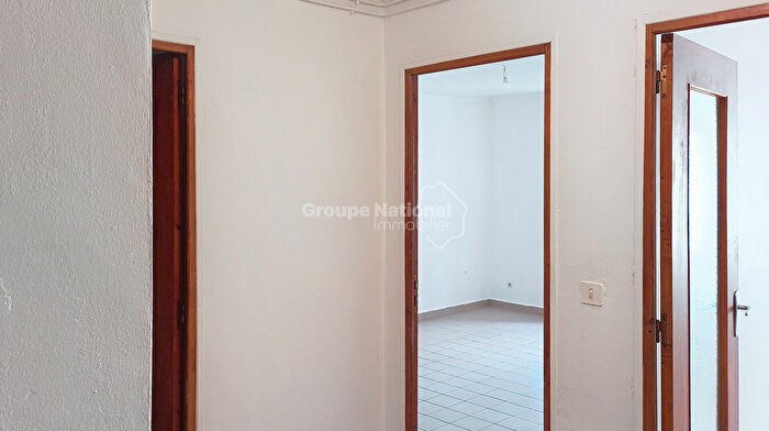 Appartement à louer - Pierrelatte, Centre-ville - 2 pièces - 1 chambre