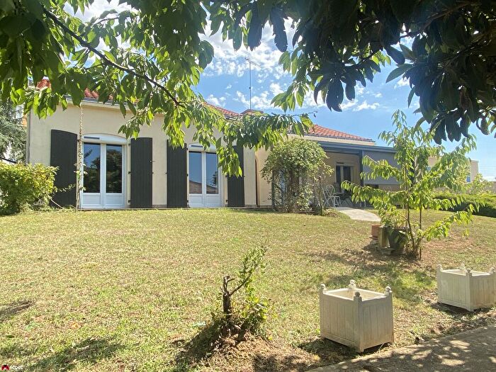 Maison à vendre - Luçon - 5 pièces - 3 chambres