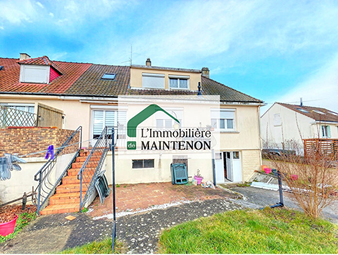 Maintenon - Maison 7 pièces à vendre
