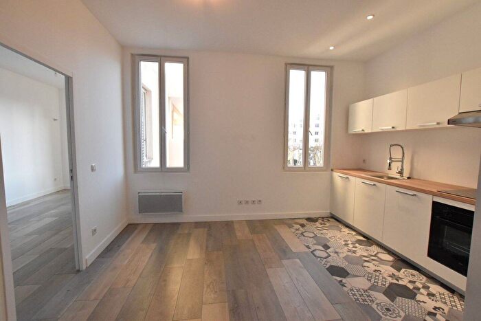 Périer, Marseille 8ème arrondissement : Appartement 2 pièces à louer