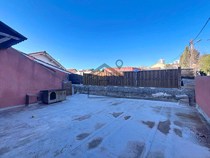 Appartement à vendre - Septèmes-les-Vallons - 3 pièces - 2 chambres